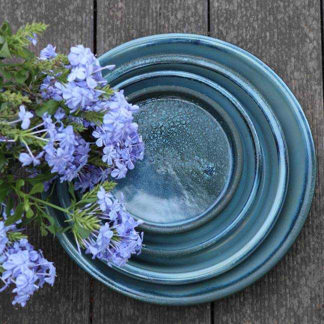 Pot rond large et profond sur plateforme nuances de bleu - Bahia Blue Wave